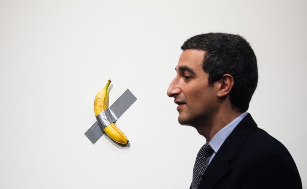 世界一高額「バナナ作品」が盗難──美術館は即座に新しいバナナを設置 | ARTnews JAPAN（アートニュースジャパン）